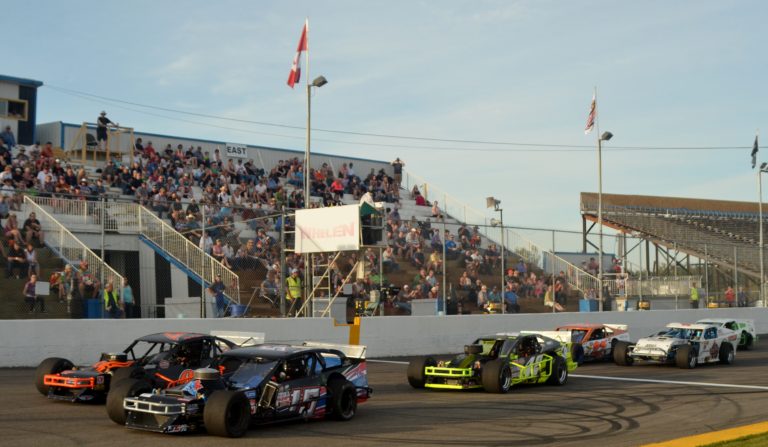 NASCAR Super Stocks, NASCAR Feature Stocks, NASCAR Modifieds, Stackers ...