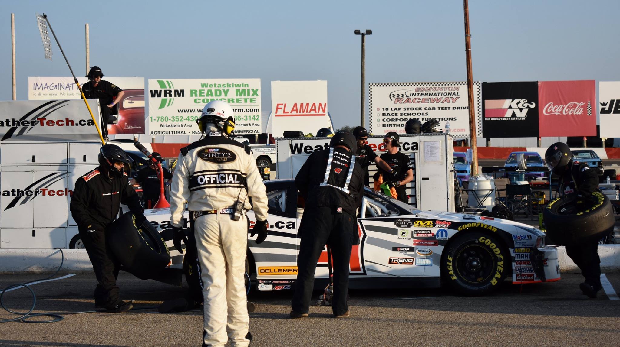 Exciting Oval Racing Planned at Edmonton International Raceway for 2019