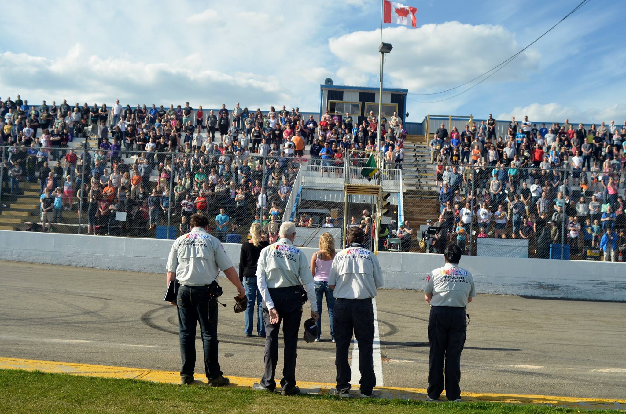 HIT TO PASS AT EDMONTON INTERNATIONAL RACEWAY SATURDAY JULY 10