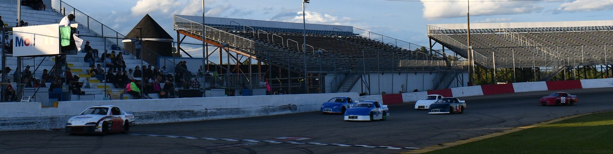 Dale Edwards won the Baby Grands Feature Race with their return to EIR